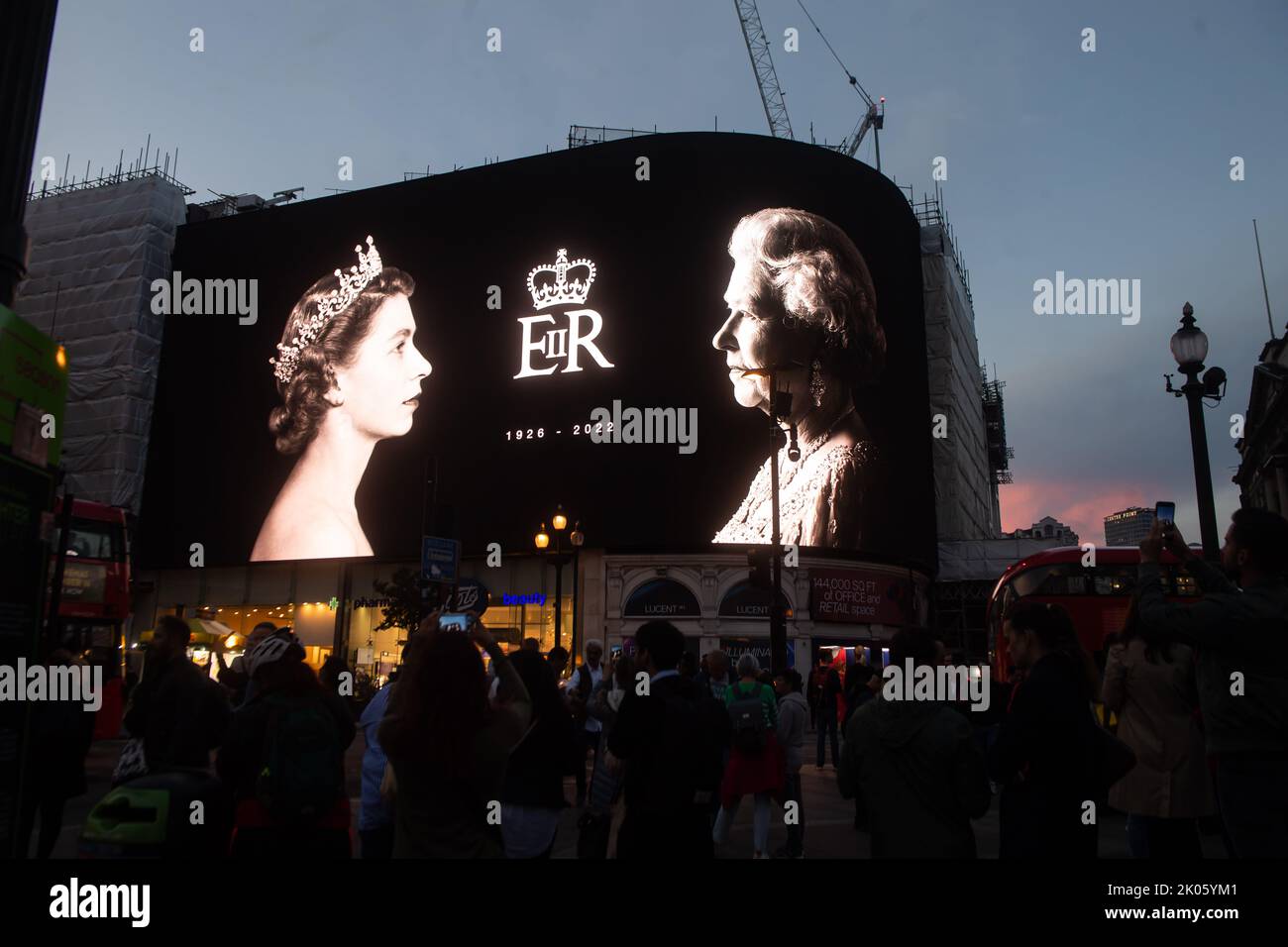 London, UK. 9th Sep, 2022. The advertising screens in Piccadilly Circus ...