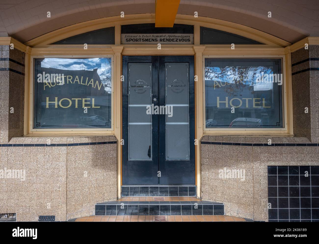 The 'Australian Hotel' Inverell has been an iconic building for over a ...