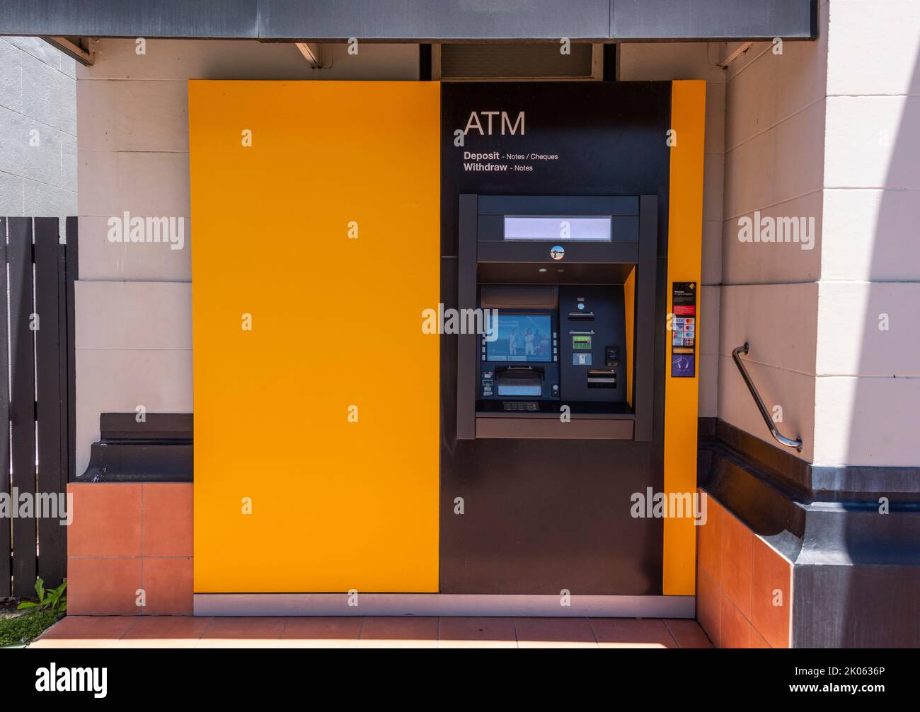 Commonwealth bank atm hi-res stock photography and images - Alamy