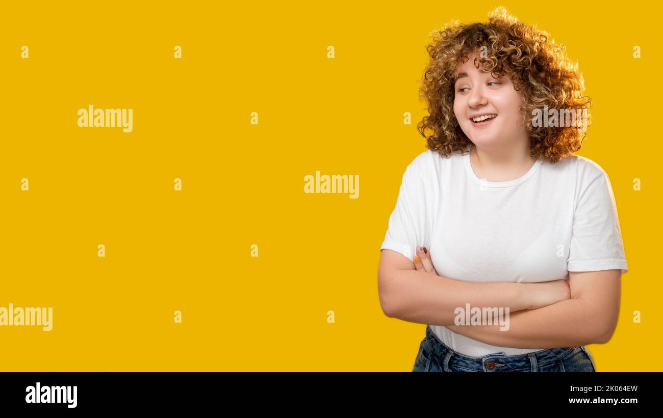 smiling woman plus size beauty girl advertisement Stock Photo - Alamy