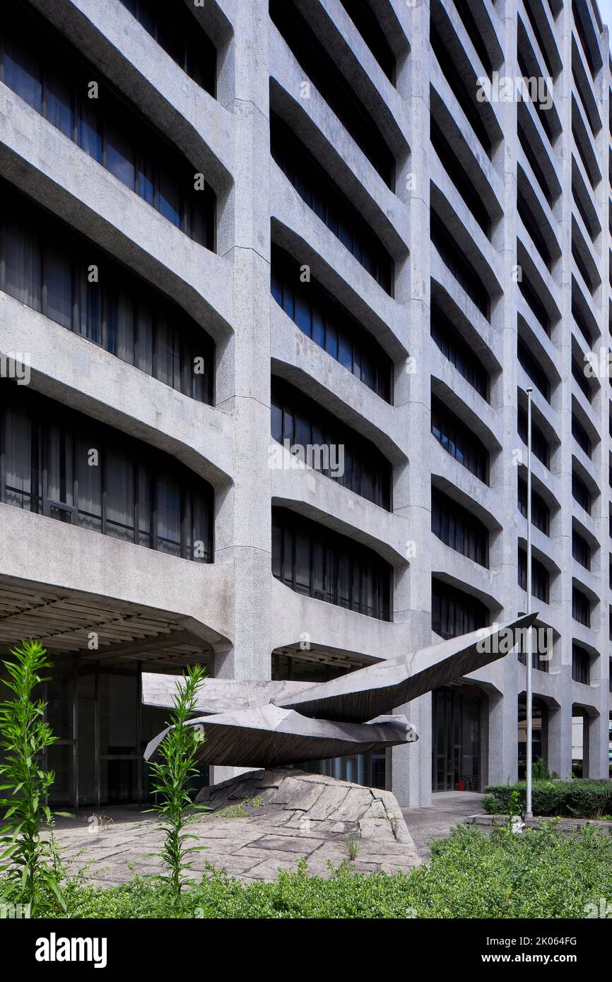 Dentsu Building Tokyo, designed by Tange Kenzo, completed in 1967 ...