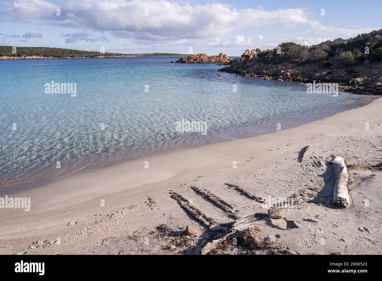 Spiaggia Relitto, Cala Andreani, Caprera, Sardegna Stock Photo - Alamy