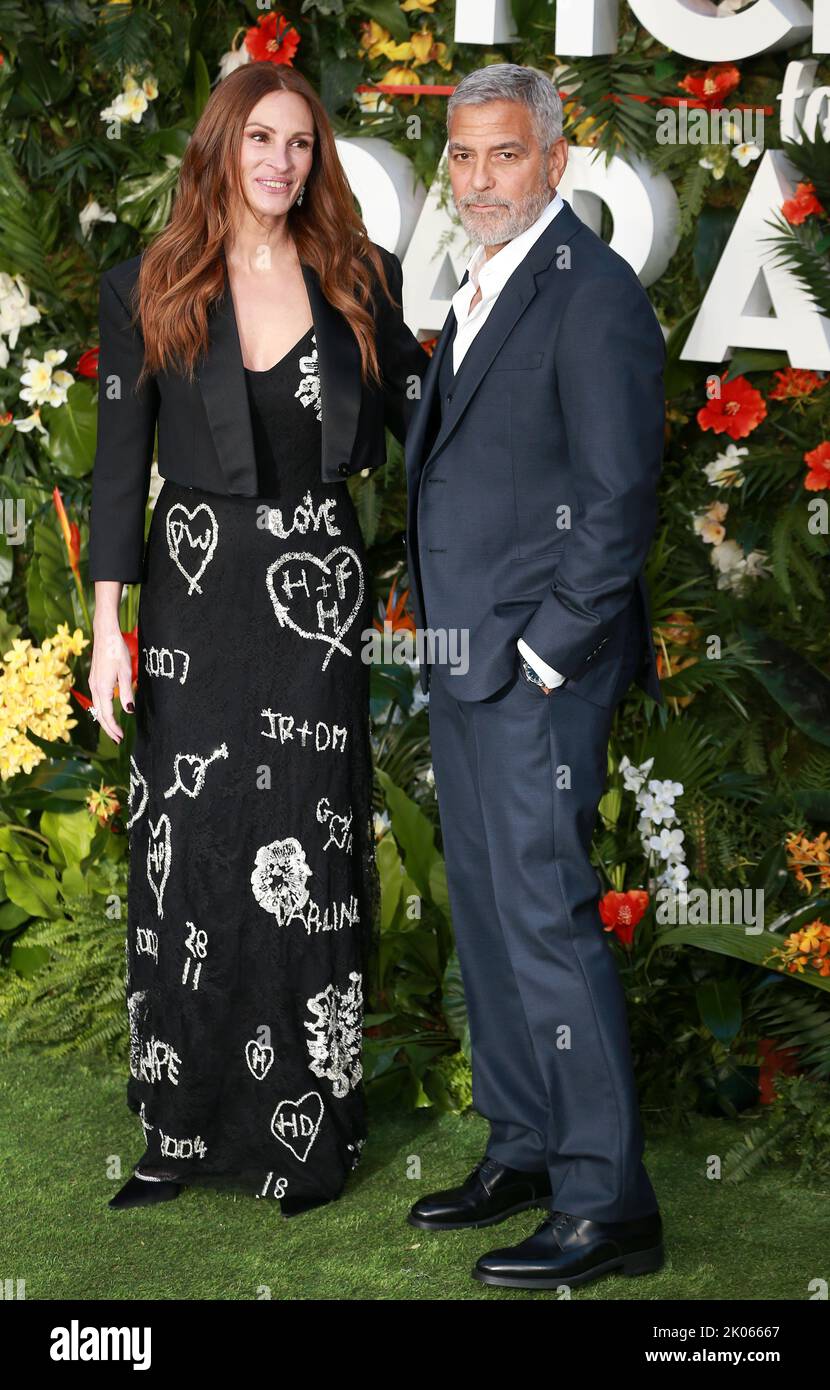 Julia Roberts and George Clooney attend the "Ticket To Paradise" World Premiere at Odeon Luxe ...