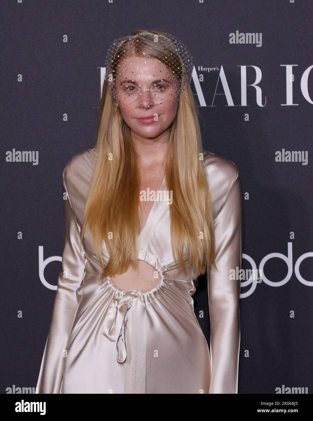 Gigi Burris attends 2022 Harper's Bazaar ICONS & Bloomingdale's 150th ...