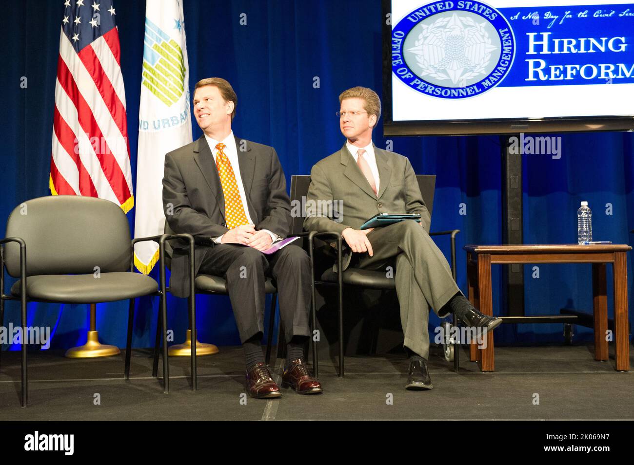 Presentation at HUD headquarters on federal government hiring reform ...
