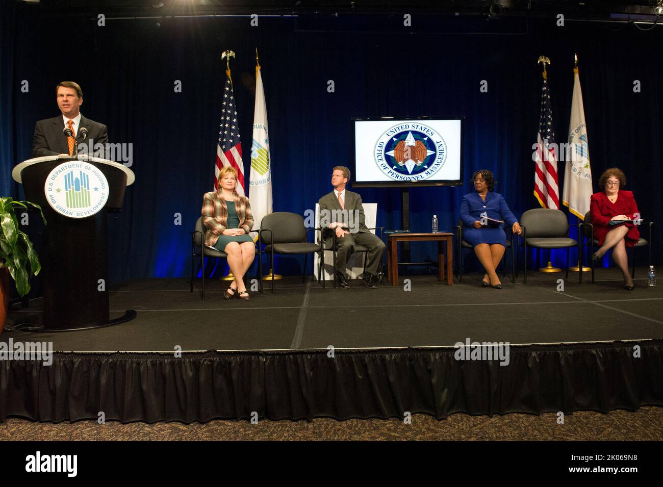 Office of personnel management hi-res stock photography and images - Alamy