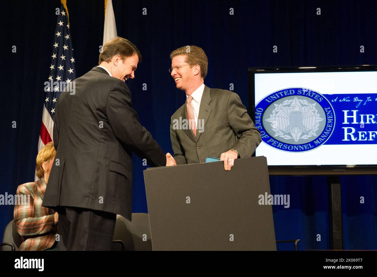 Presentation at HUD headquarters on federal government hiring reform ...