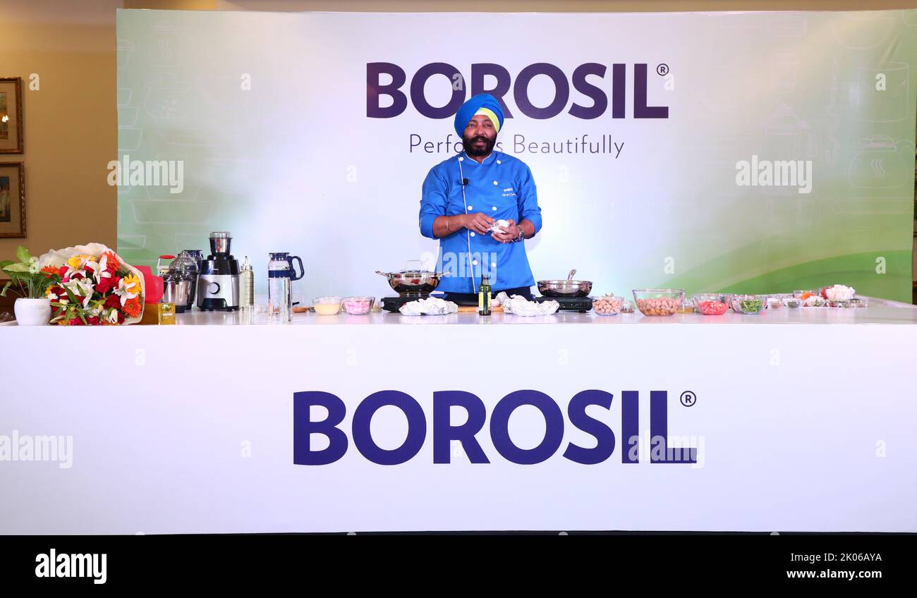 Harpal hi-res stock photography and images - Alamy