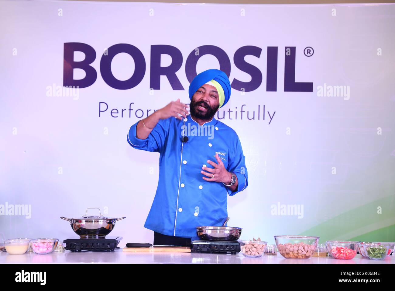 Harpal hi-res stock photography and images - Alamy