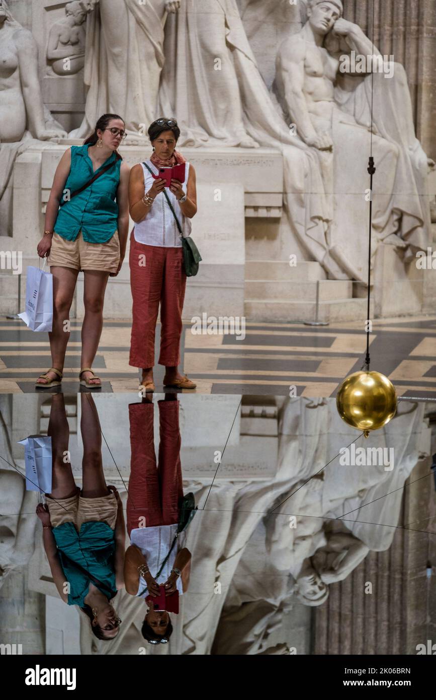 Foucault pendulum beneath the central dome, The Panthéon, a ...