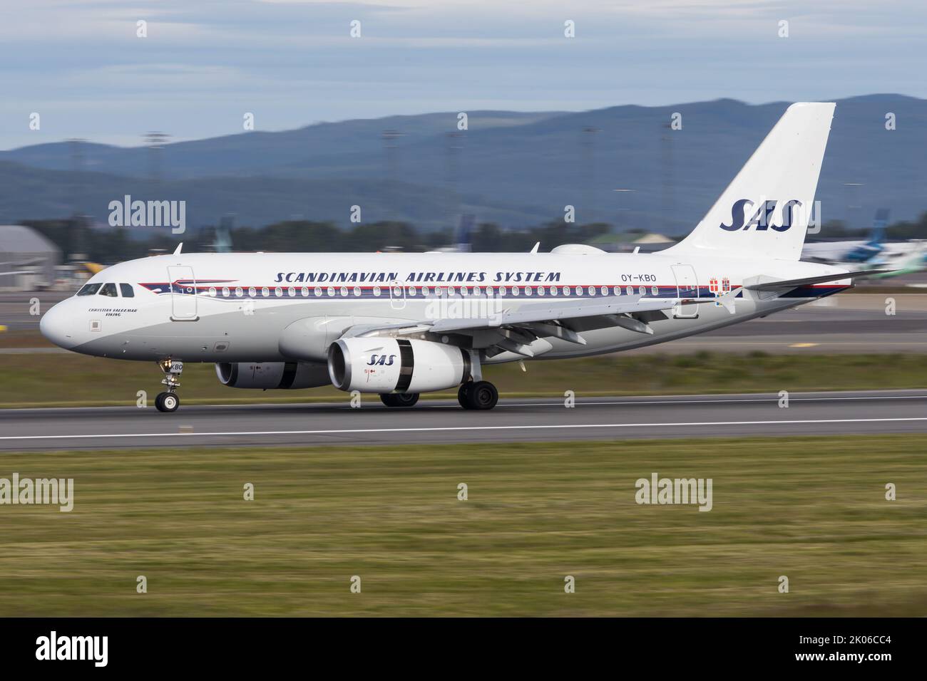 Sas airbus a319 hi-res stock photography and images - Alamy