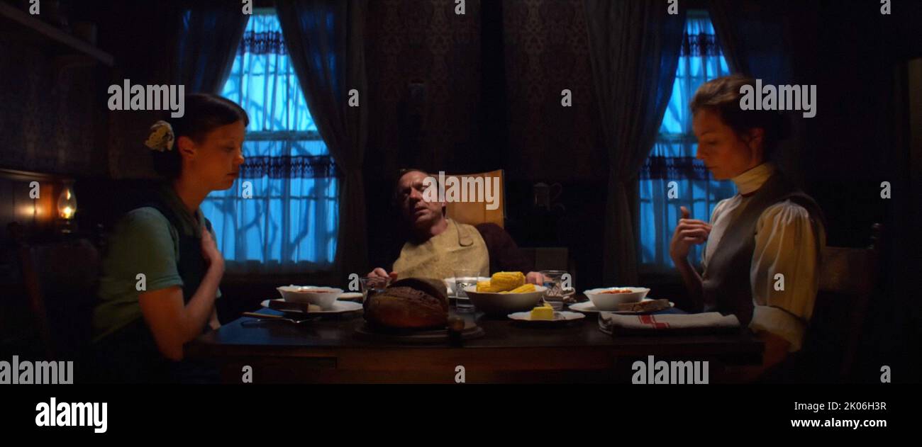 PEARL, from left: Mia Goth, Matthew Sunderland, Tandi Wright, 2022 ...