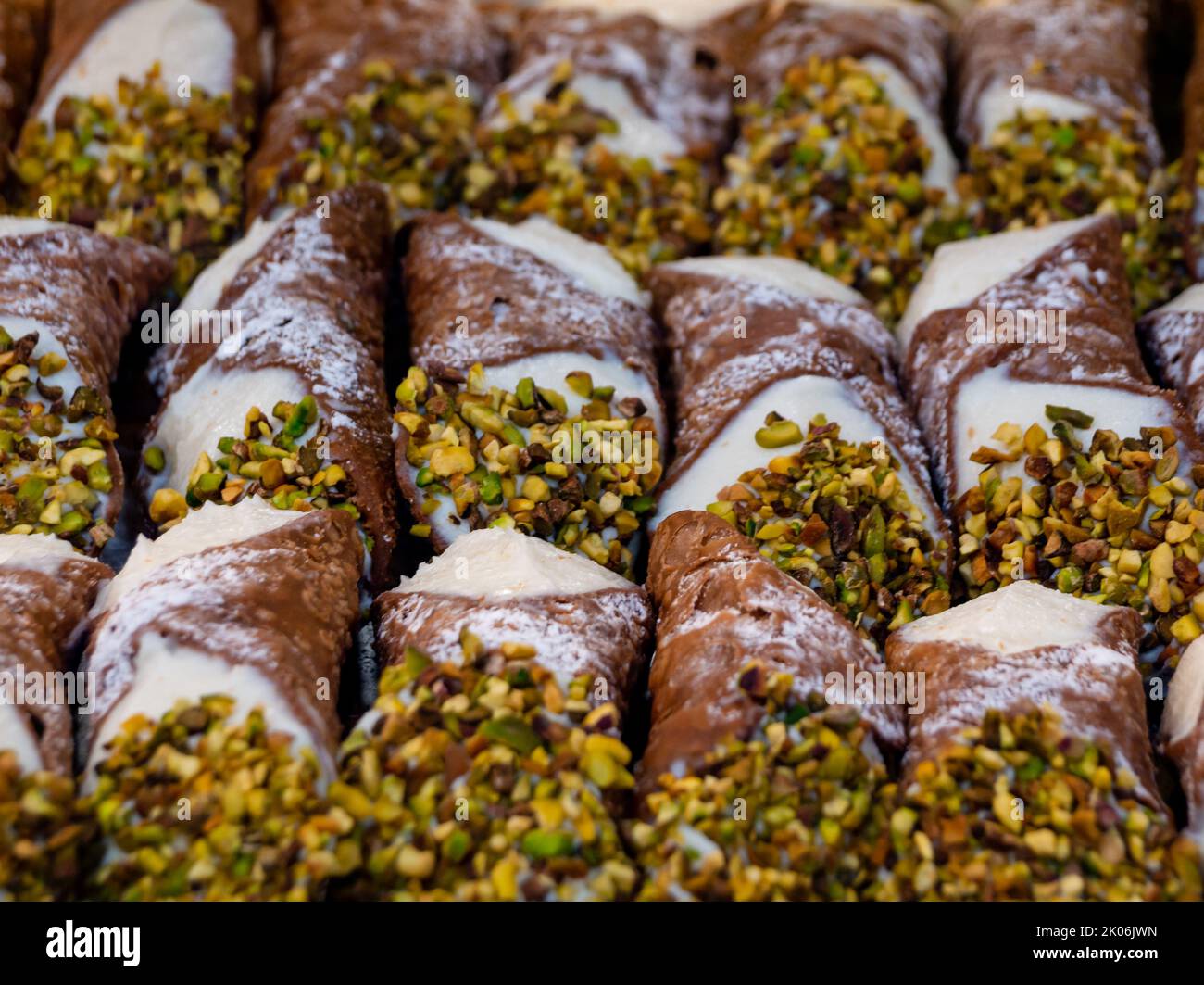Cannoli shell hi-res stock photography and images - Alamy
