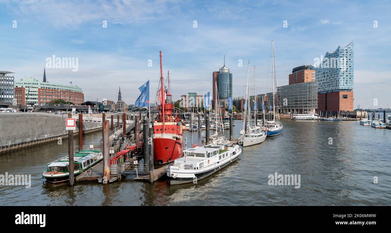 Hamburg, Germany. 04th Sep, 2022. View of the Elbphilharmonie (r) and ...