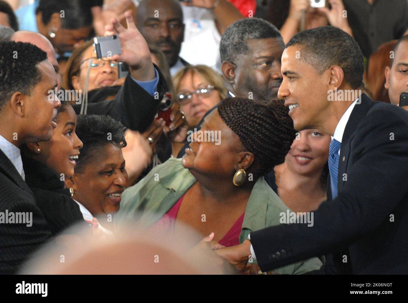 President Barack Obama delivering address, greeting crowd in New ...