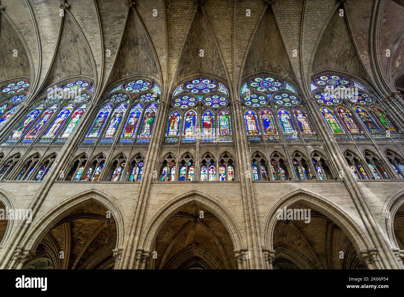 Basilica of Saint-Denis, a cathedral of singular importance ...