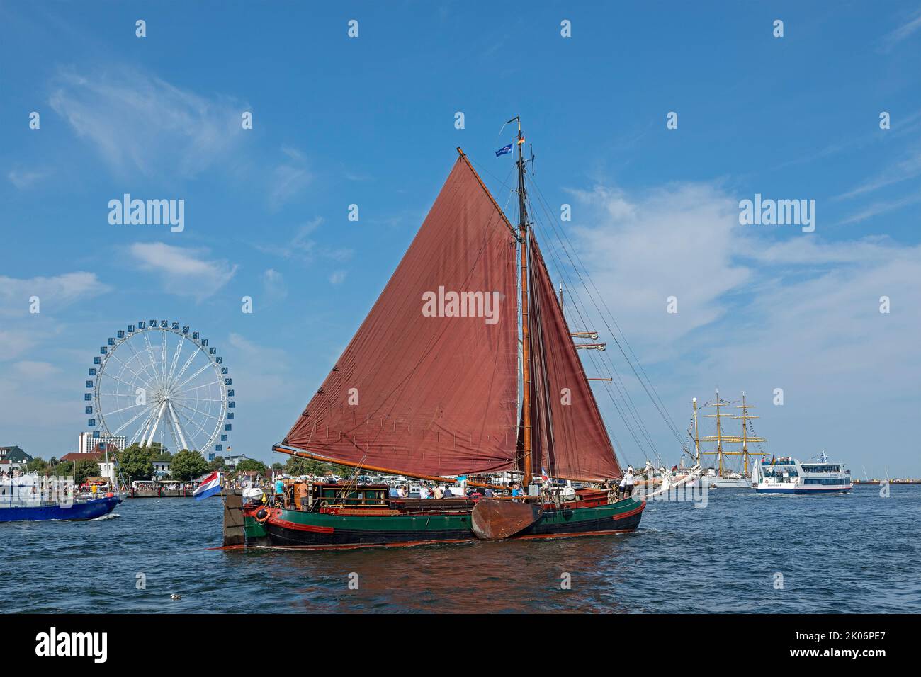sailing ship, Big Wheel, River Warnow, Hanse Sail, Warnemünde, Rostock ...