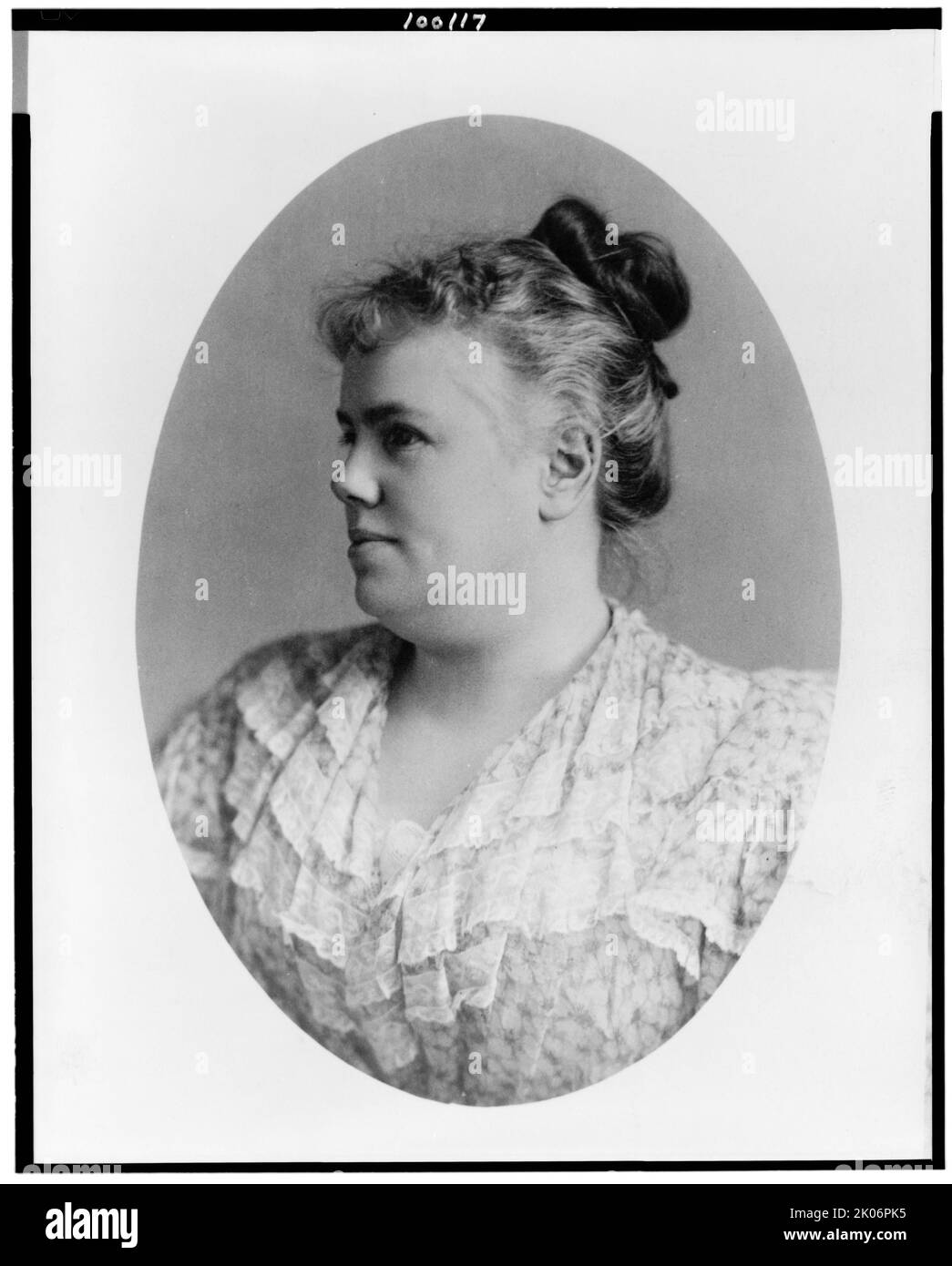Mrs. Fanny Holmes, head-and-shoulders portrait, facing left, between ...