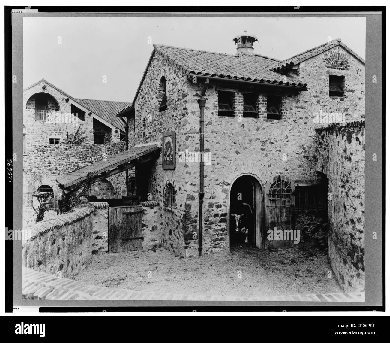 "Surprise Valley Farm," Arthur Curtiss James property, Beacon Hill Road ...