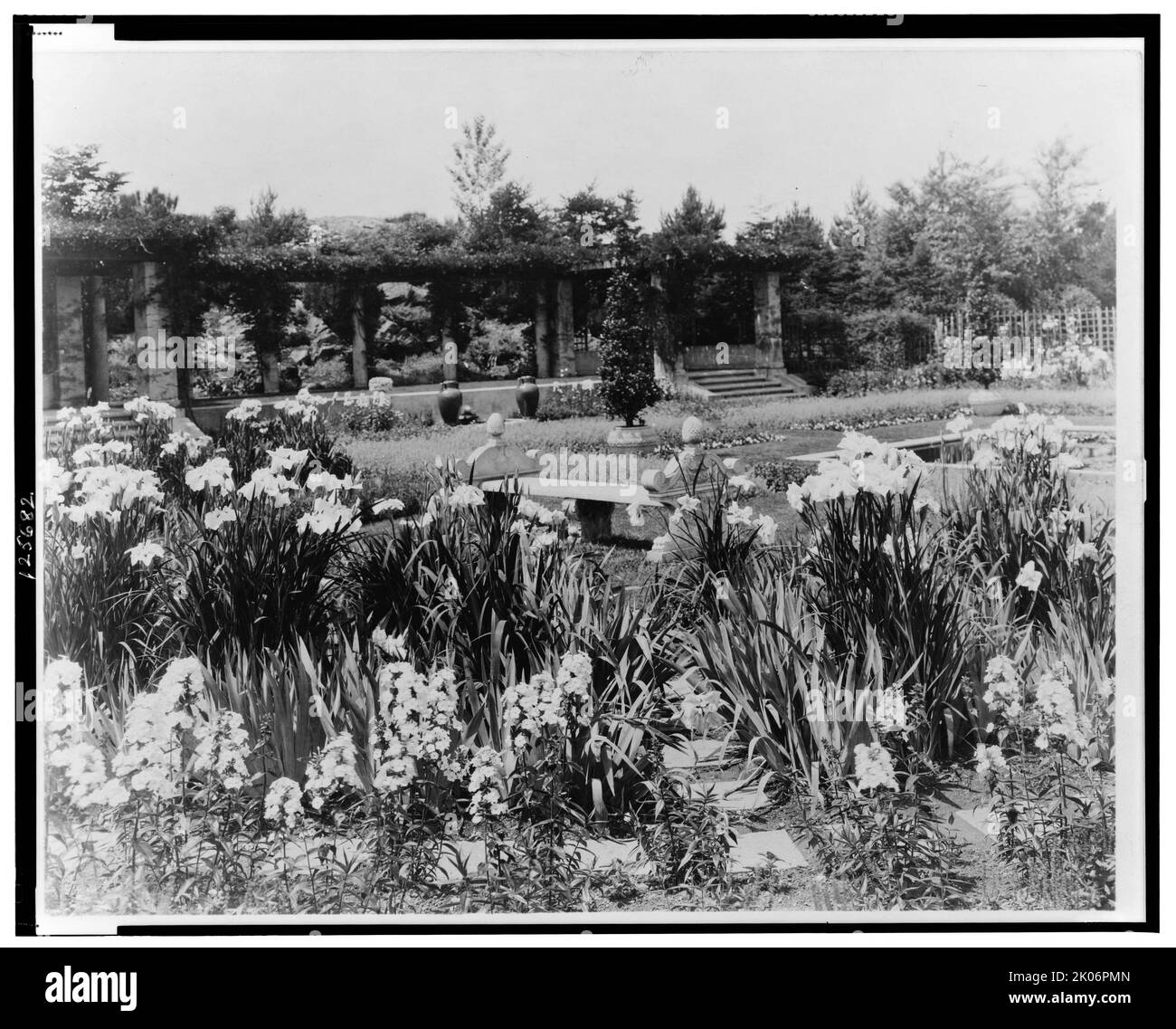 "Beacon Hill House," Arthur Curtiss James house, Beacon Hill Road ...