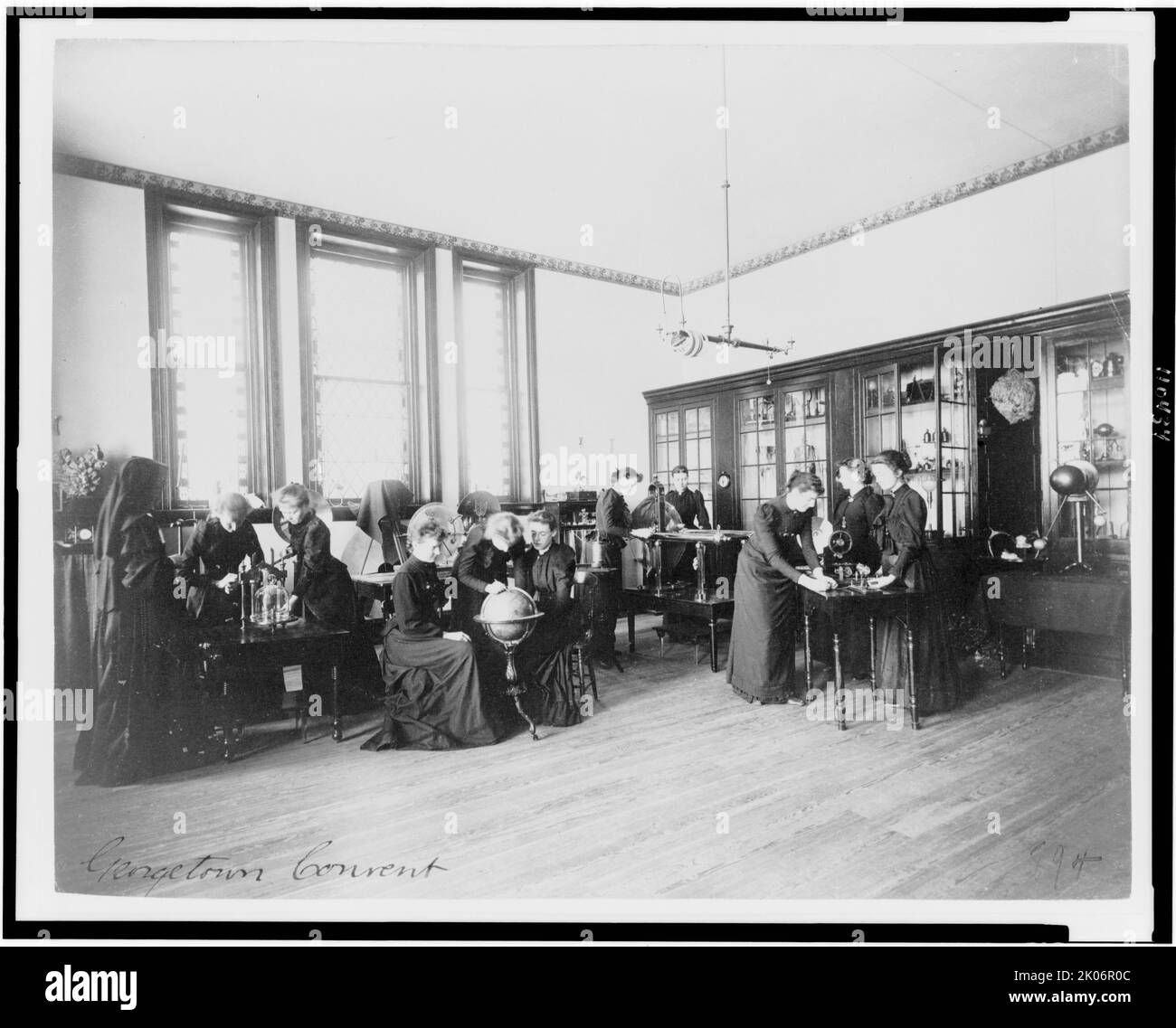 Science class in Georgetown Visitation Preparatory School, Washington ...
