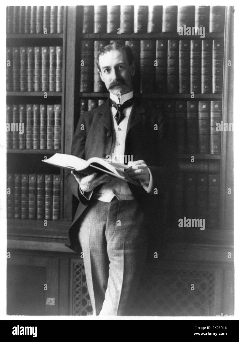 Herbert Putnam, three-quarter-length portrait, standing, facing left ...