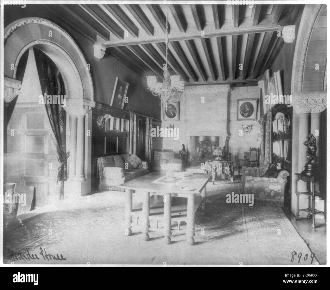 Warder mansion hi-res stock photography and images - Alamy