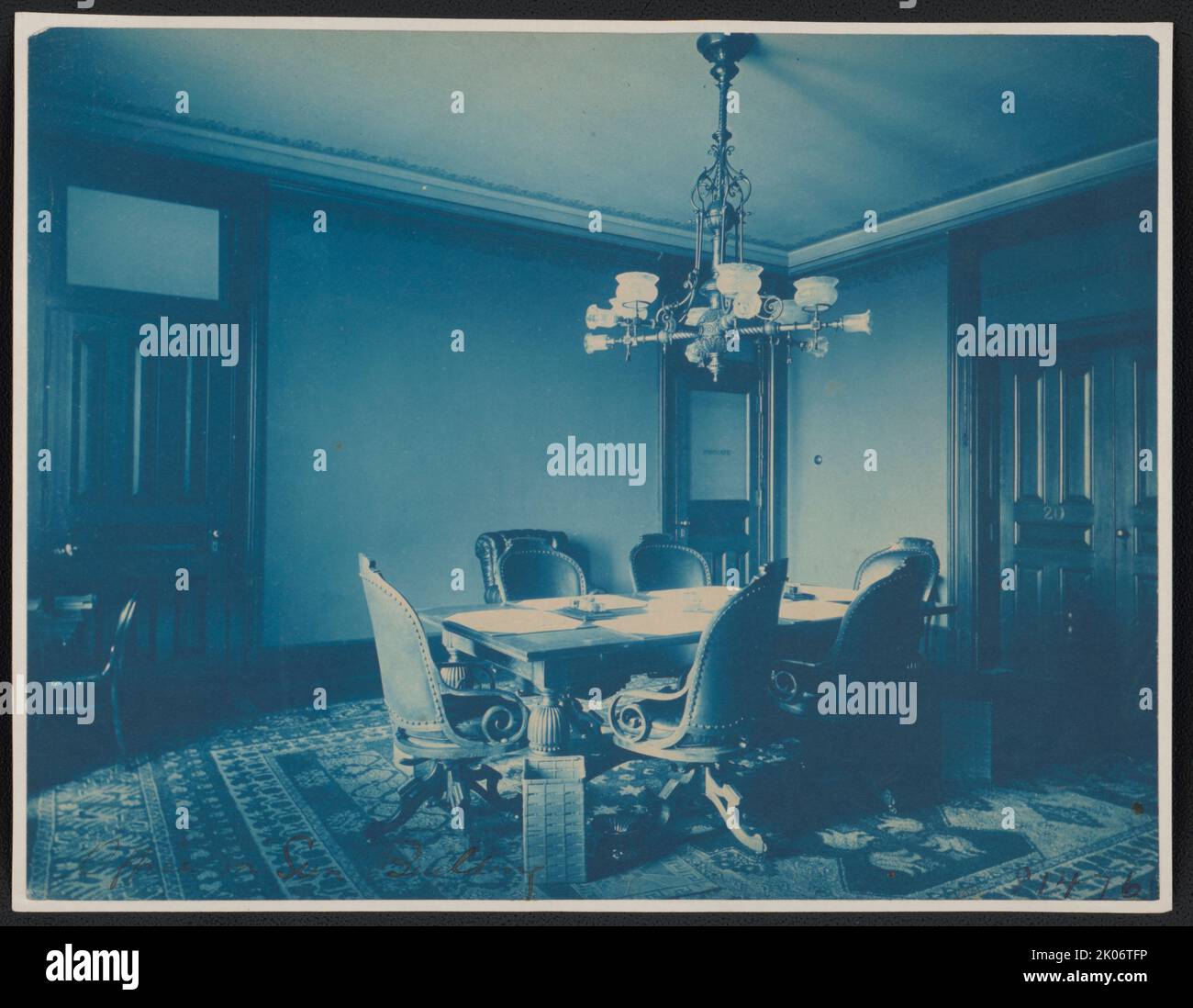 1900s office interior hi-res stock photography and images - Alamy