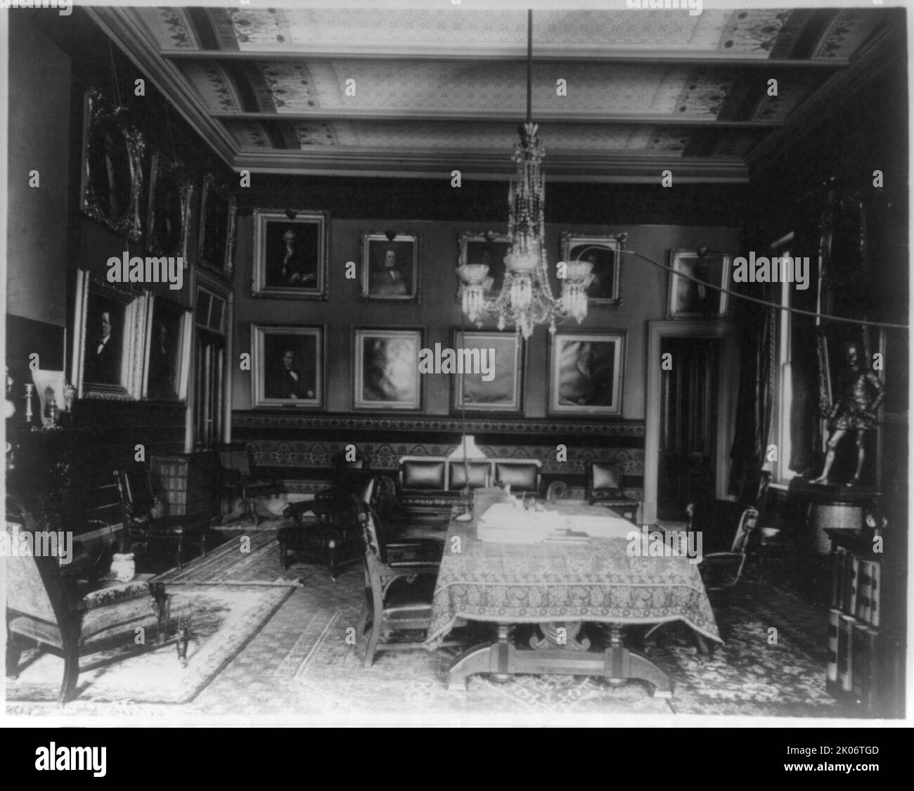 Vintage 1900 office interior hi-res stock photography and images - Alamy