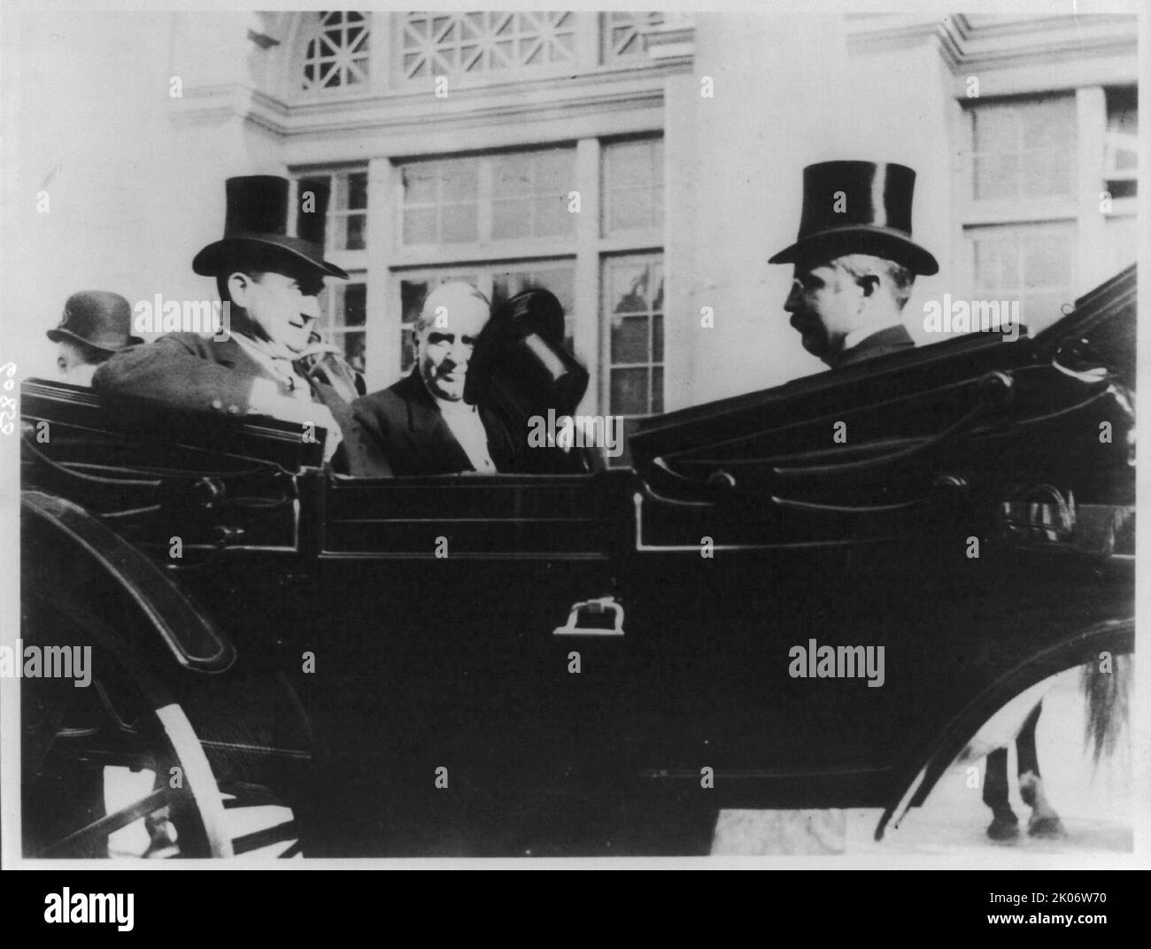 The last photo ever taken of President McKinley, at Buffalo, N.Y., with ...