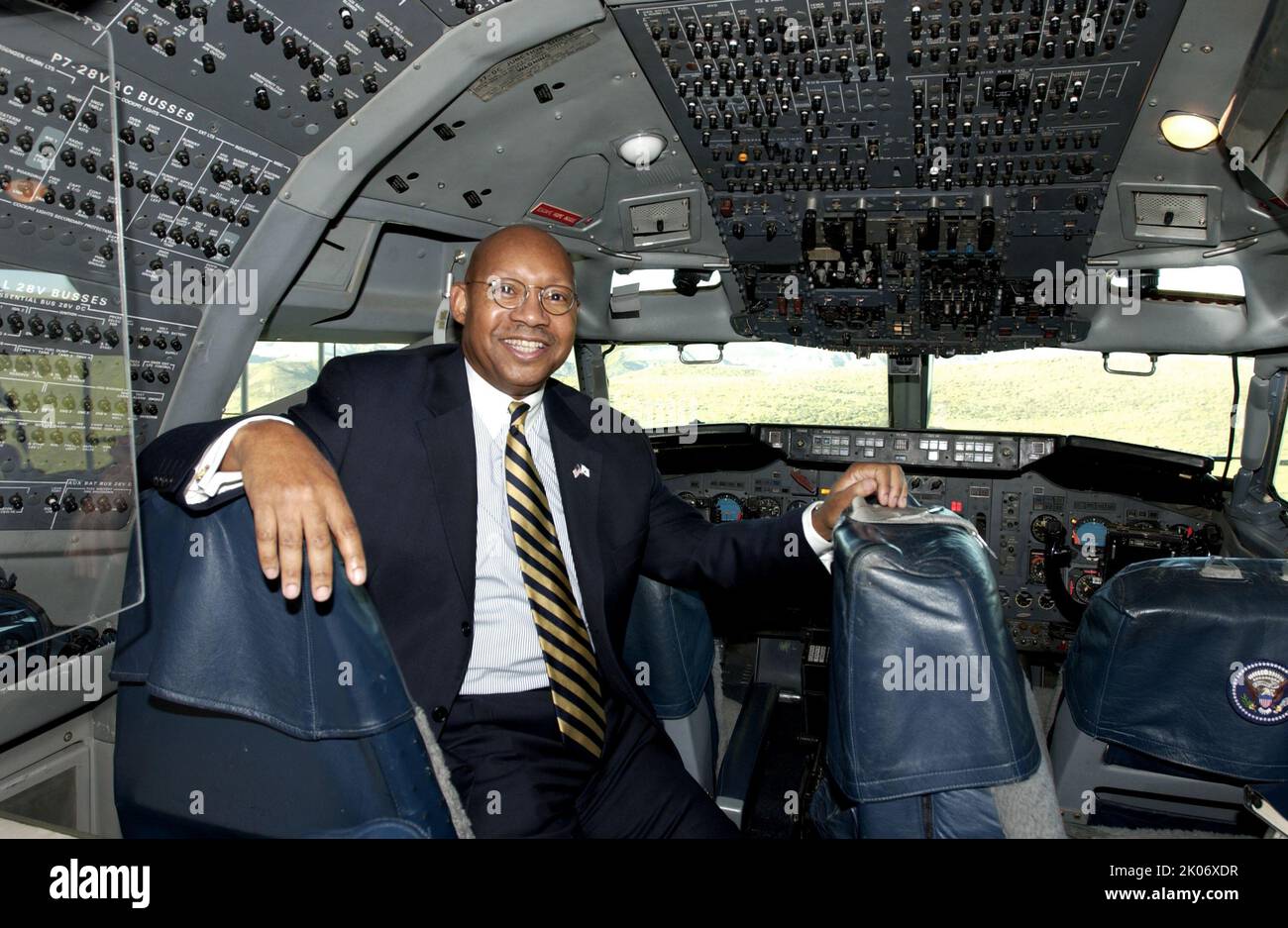 Visit of Secretary Alphonso Jackson and aides to the Ronald Reagan ...