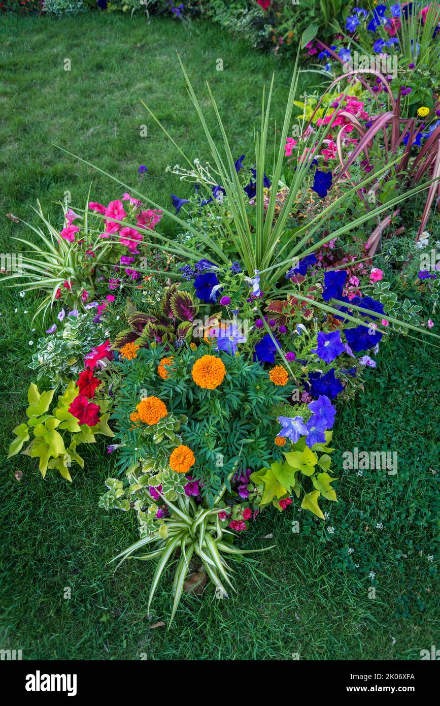 Beautiful flower display in city garden in Paris, France Stock Photo ...