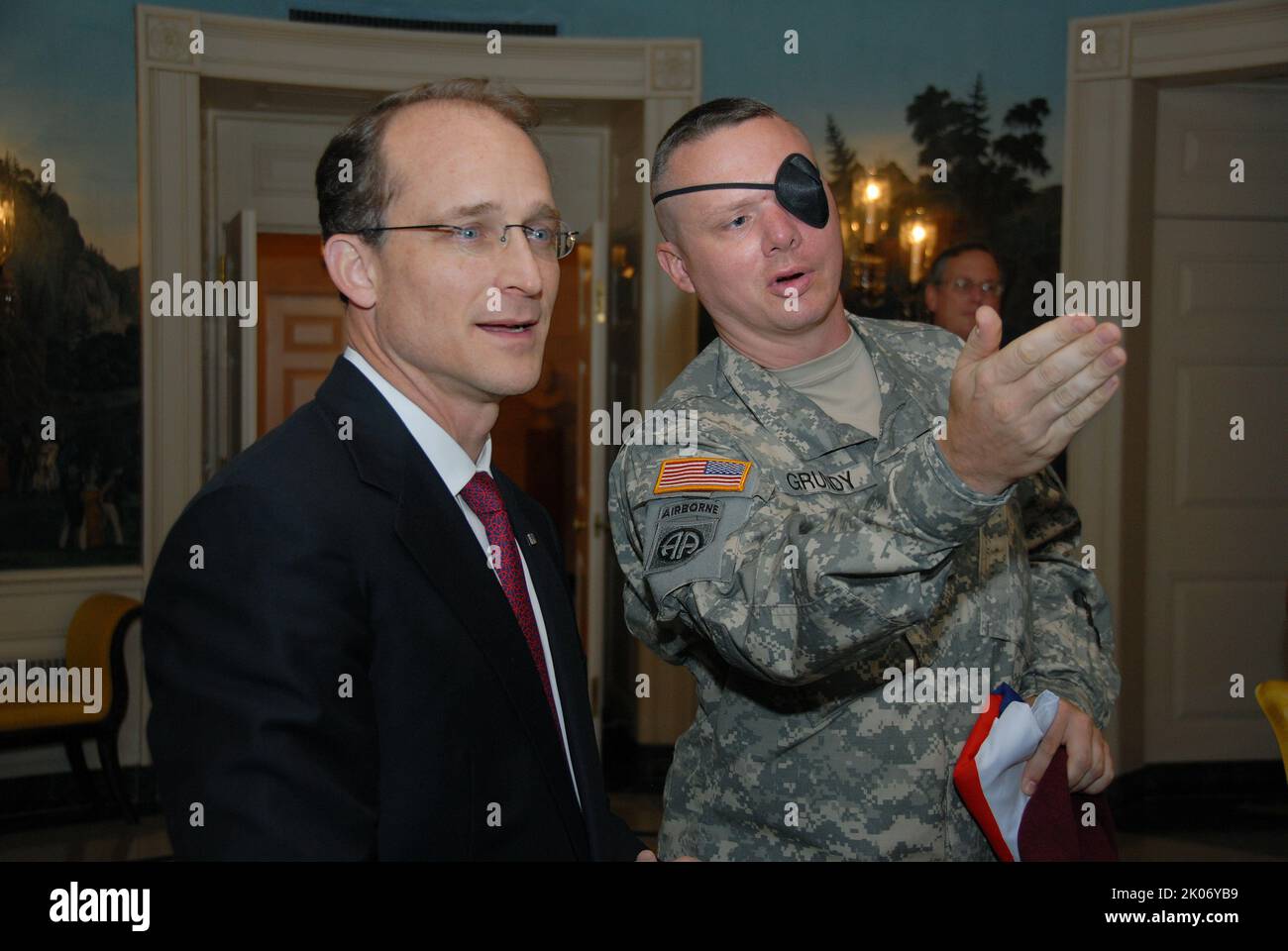 Members of the Army's 86th Airborne Combat Wounded Warriors touring the ...