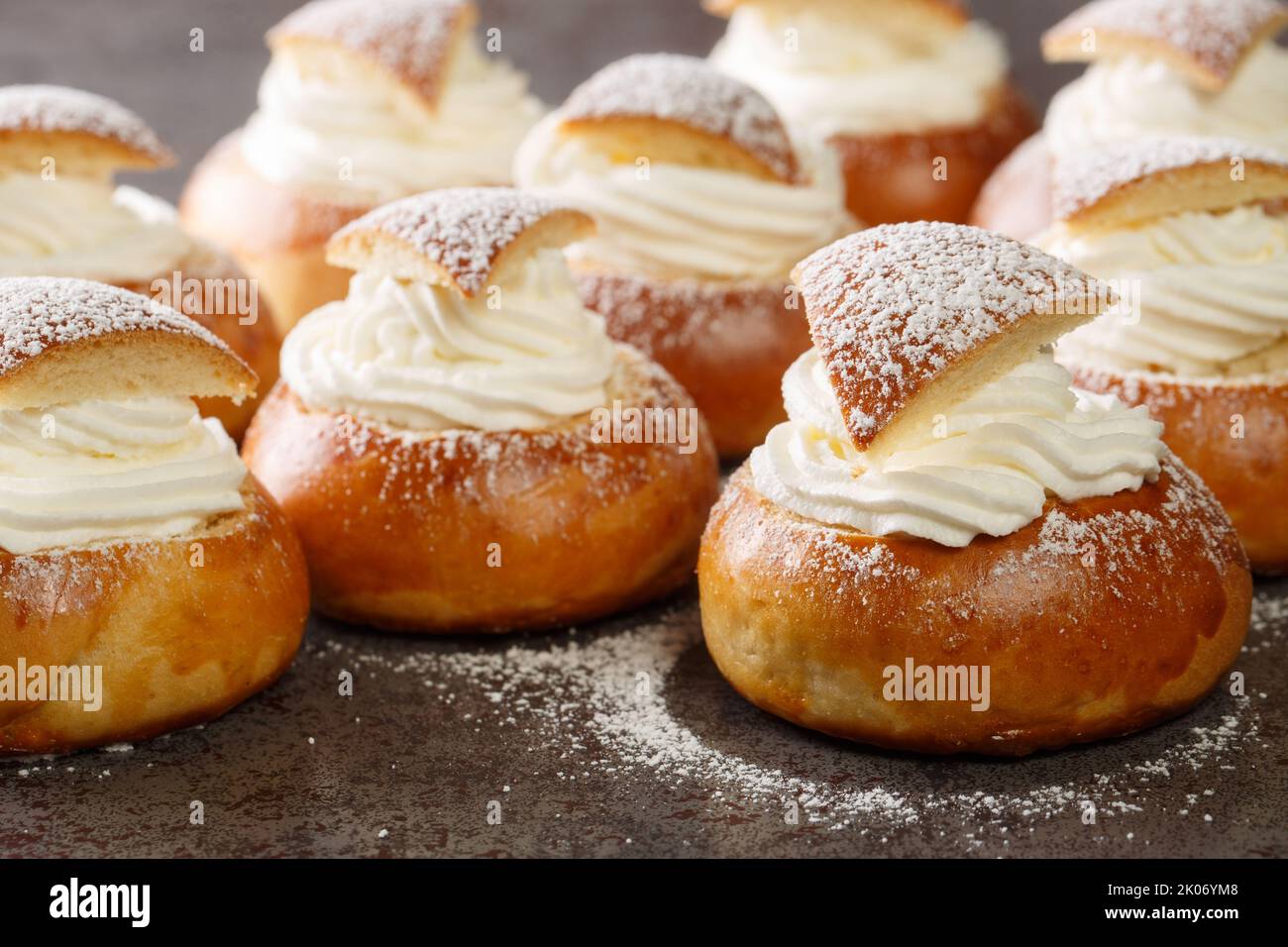 Semla Fastelavnsbolle Fastlagsbulle traditional scandinavian cream ...