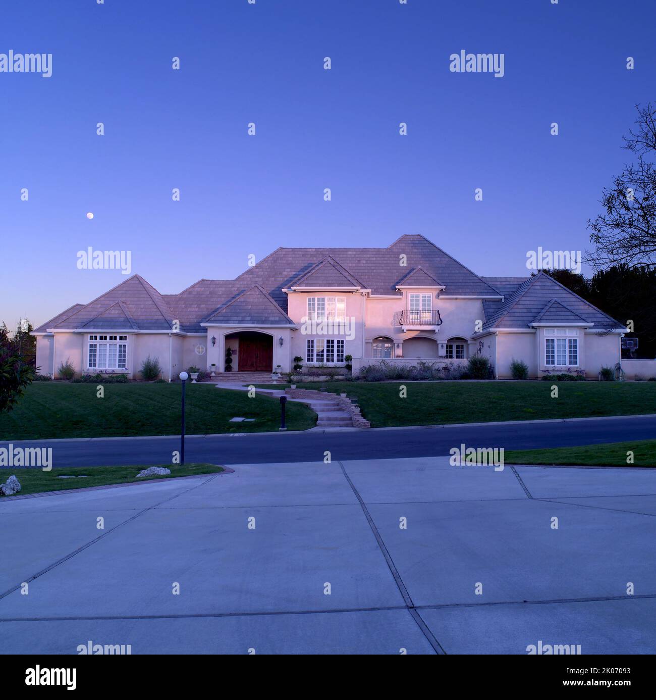 Stock views: New home construction, new homeowners Stock Photo - Alamy