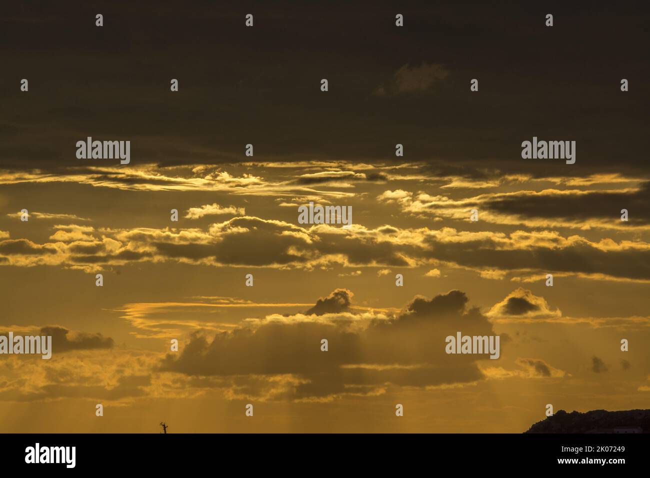 Nuvola cielo hi-res stock photography and images - Alamy