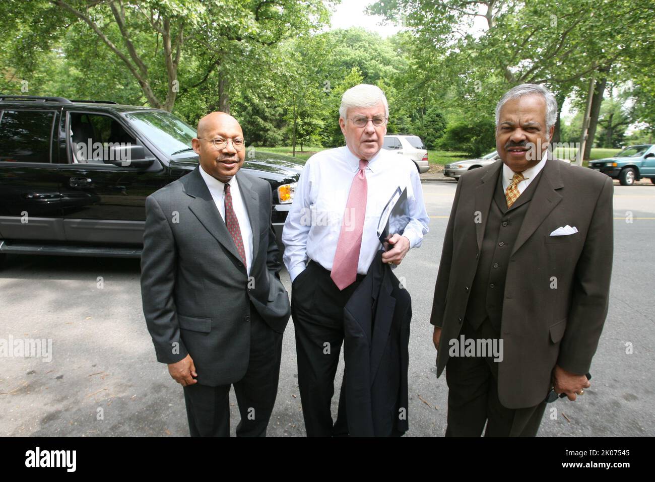 Secretary Alphonso Jackson in St. Louis, Missouri, with former ...