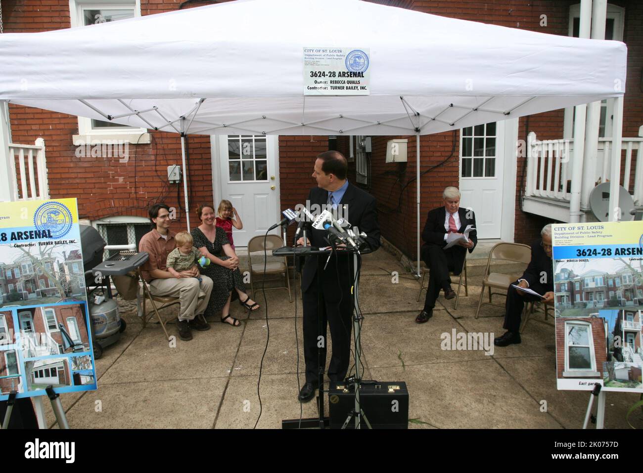 Secretary Alphonso Jackson in St. Louis, Missouri, with former ...