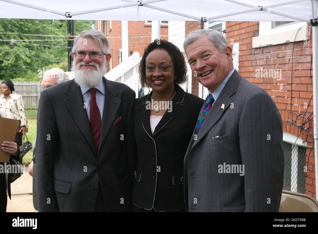 Secretary Alphonso Jackson in St. Louis, Missouri, with former ...