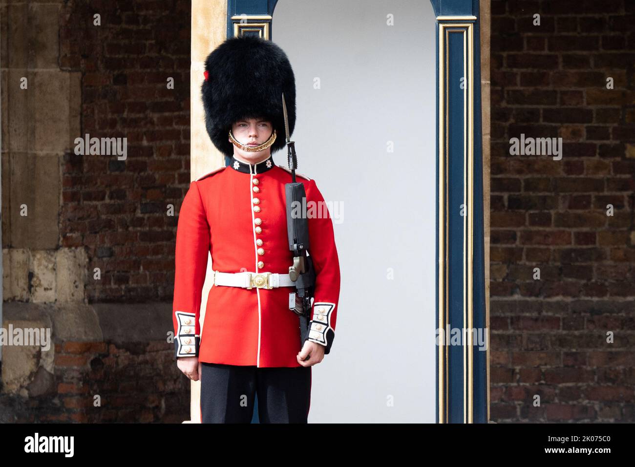 Welsh Guards during the principal Proclamation from the balcony ...