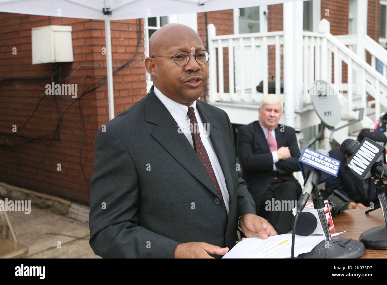 Secretary Alphonso Jackson in St. Louis, Missouri, with former ...