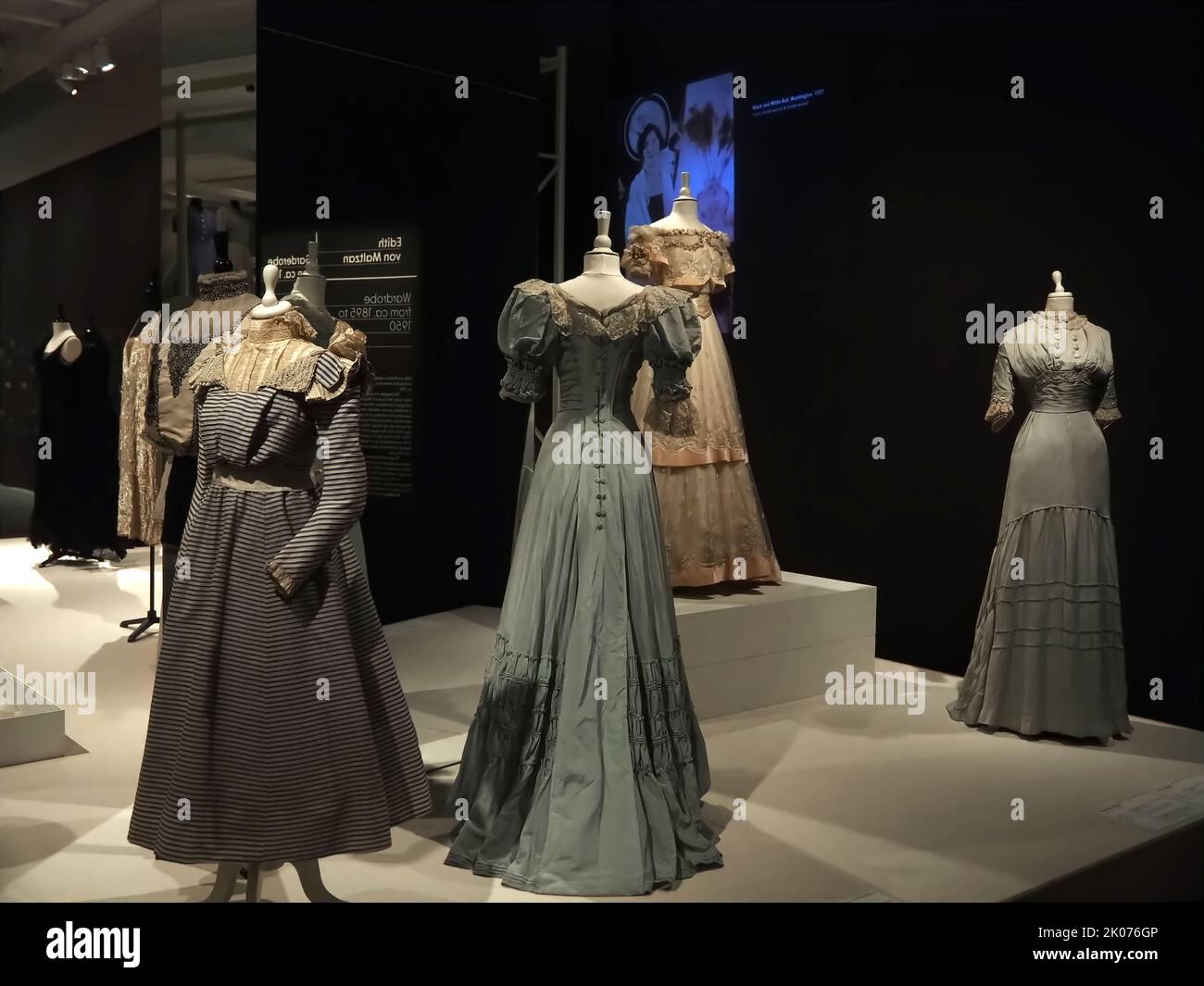 Beautiful art collection of the MKG museum fuer Kunst und Gewerbe in ...