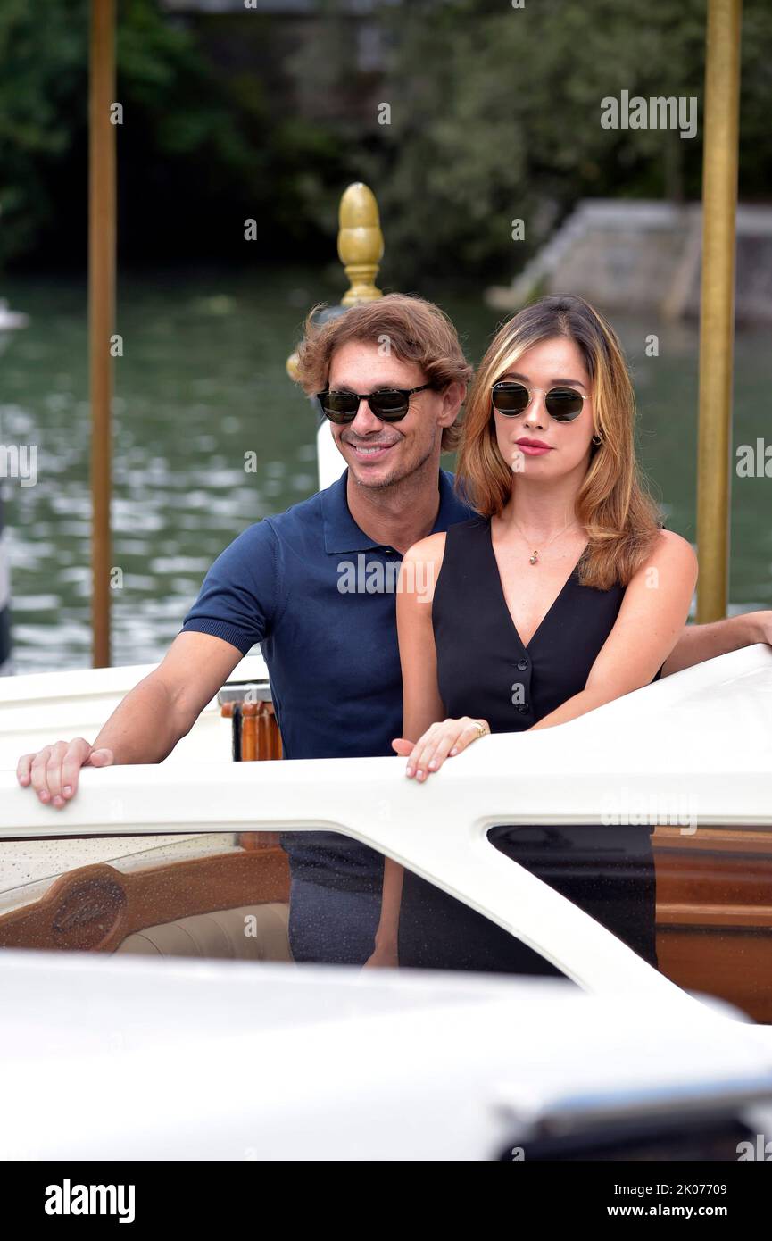 Giorgio Pasotti, Claudia Tosoni Stock Photo - Alamy