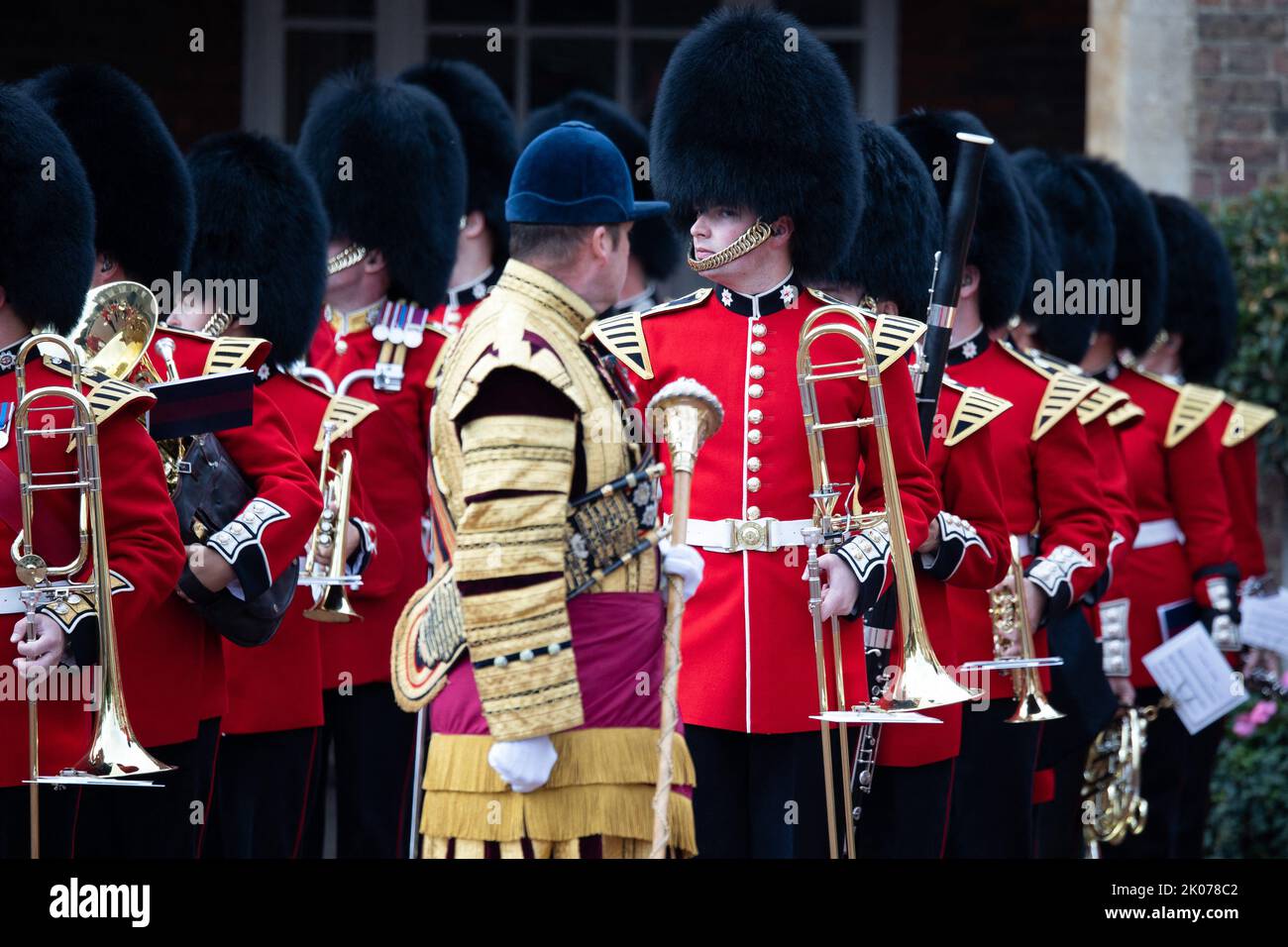 Welsh Guards during the principal Proclamation from the balcony ...