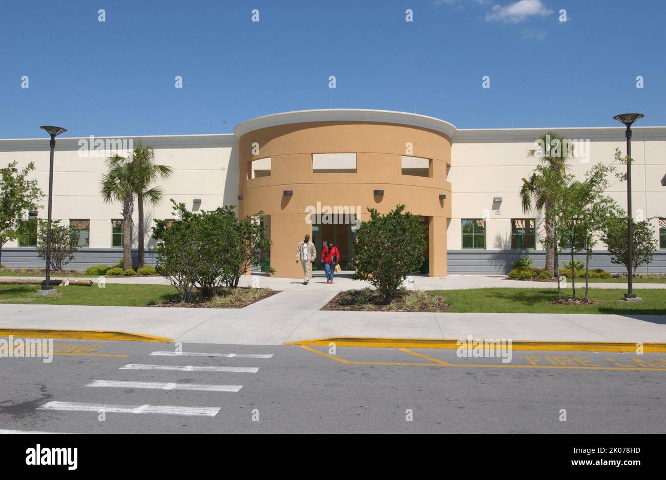 Highlights from Orlando, Florida: City scenes, housing construction ...