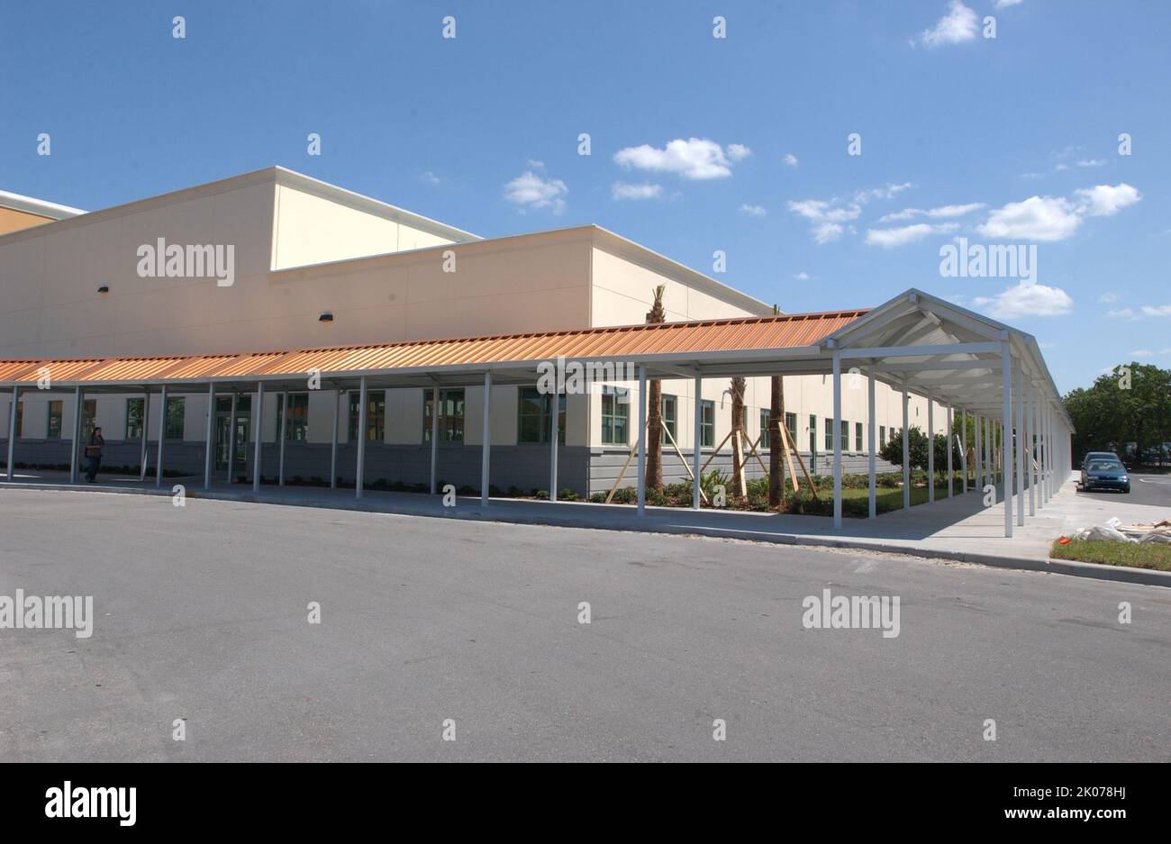 Highlights from Orlando, Florida: City scenes, housing construction ...