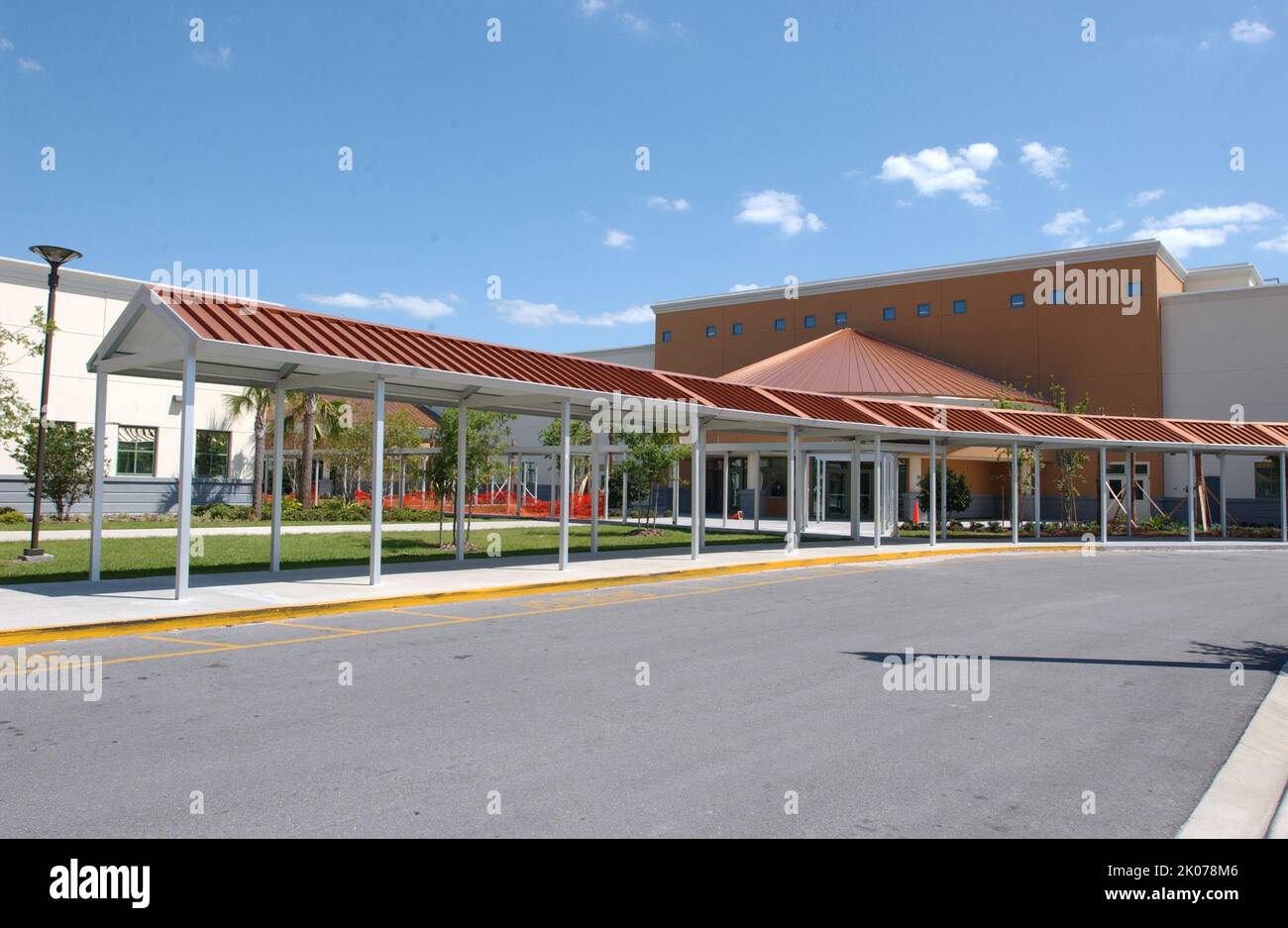 Highlights from Orlando, Florida: City scenes, housing construction ...