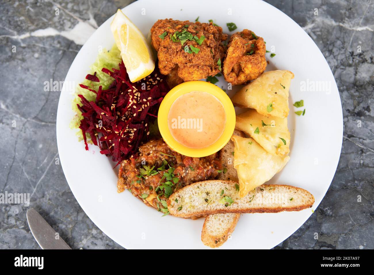 Traditional Fes Plate, Clock Cafe, Fes, Morocco Stock Photo - Alamy