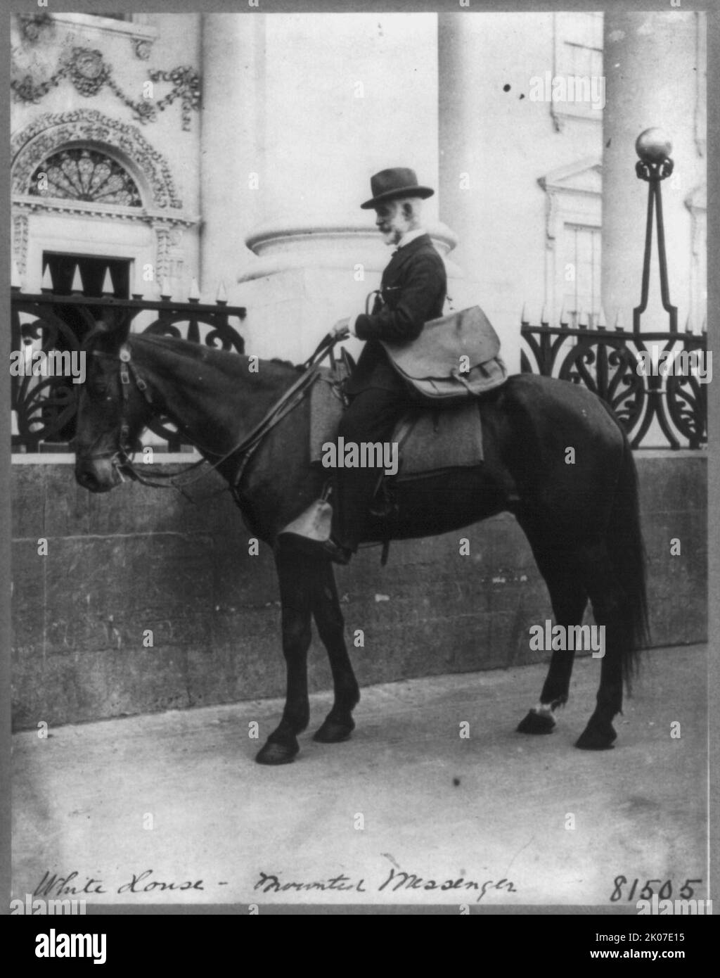Vintage messenger bag hi-res stock photography and images - Alamy