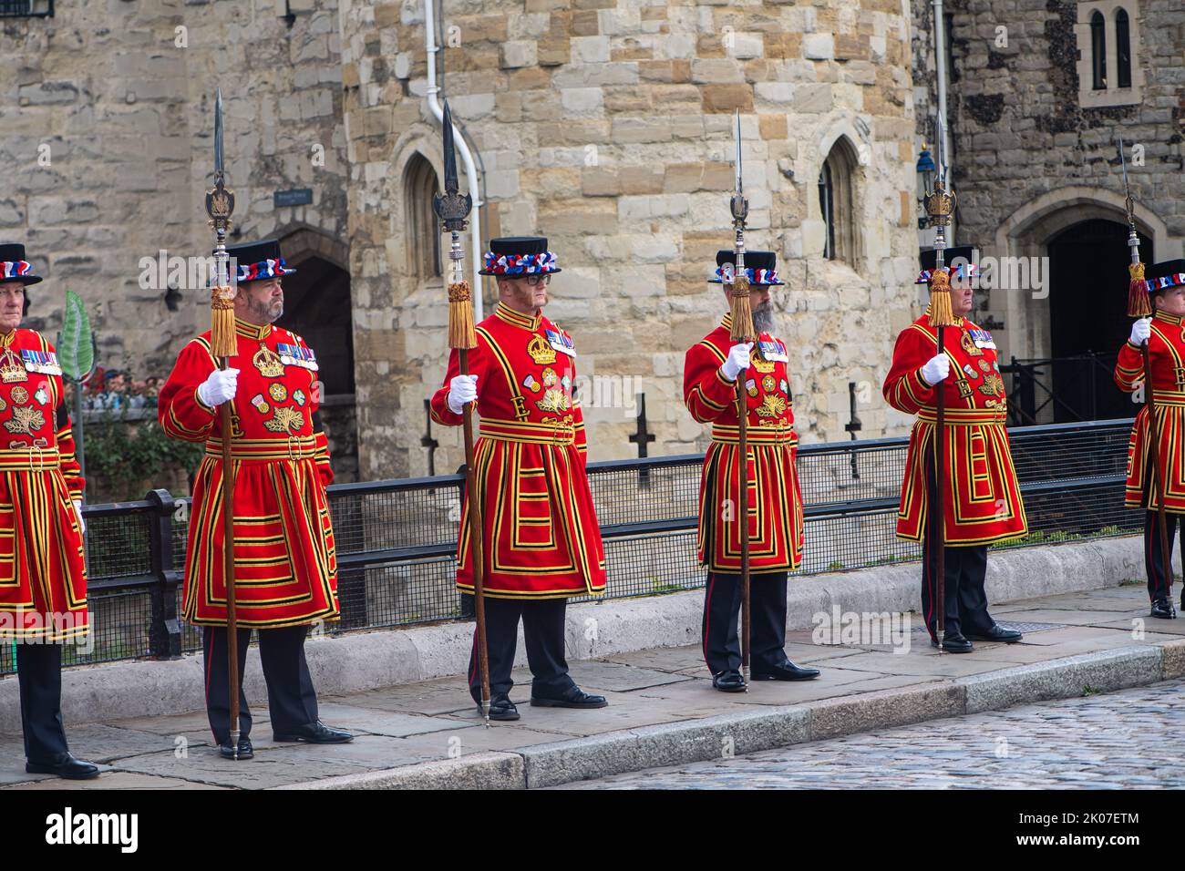 London, UK. 10th Sep, 2022. Yeomen Warders outside The Tower of London ...